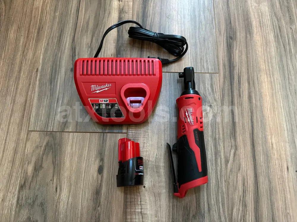 NEW Milwaukee M12 3/8" Ratchet Kit (Includes battery and charger - 245 ...
